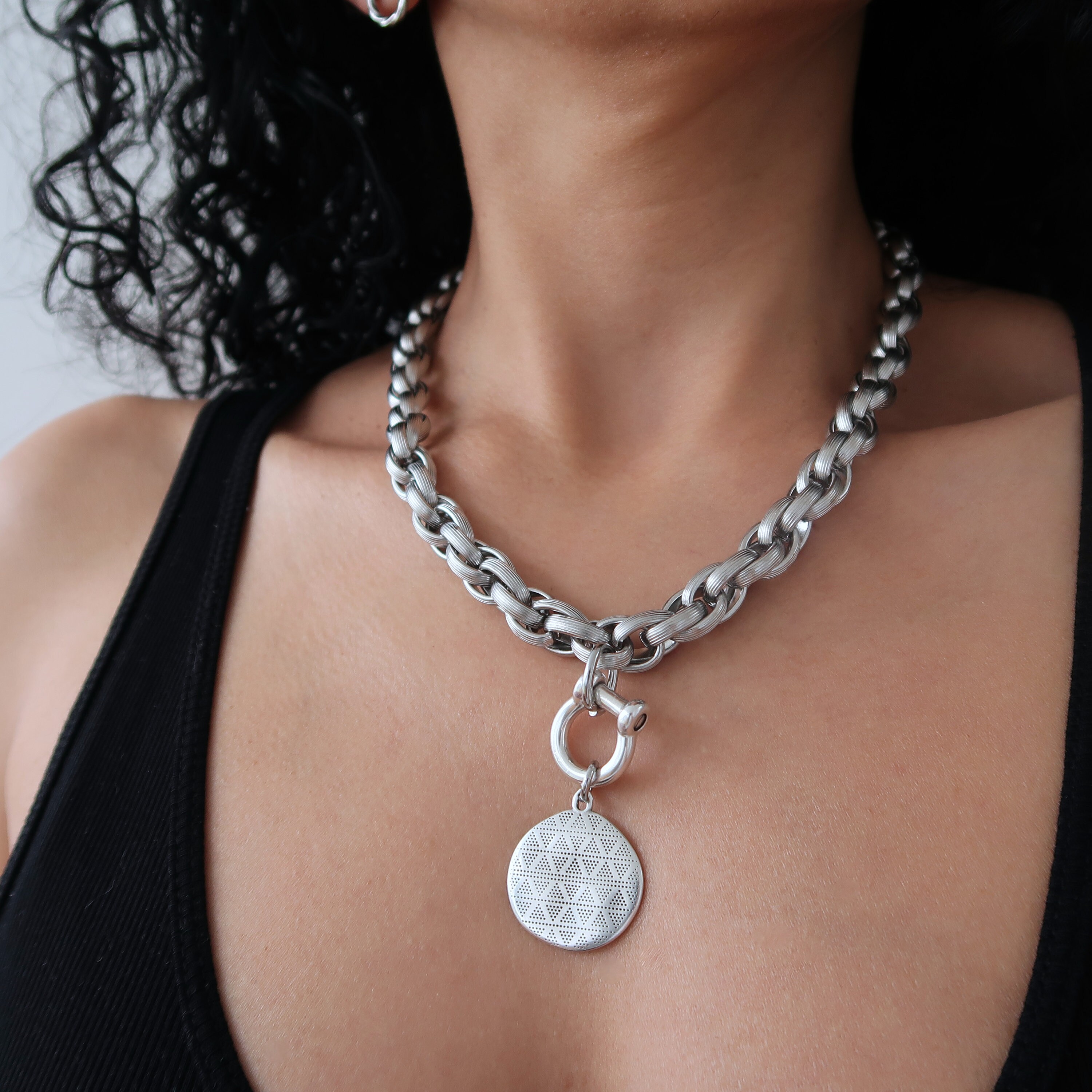 Chunky Stainless Steel Rope Chain Choker: D-ring Clasp, Engraved Coin ...