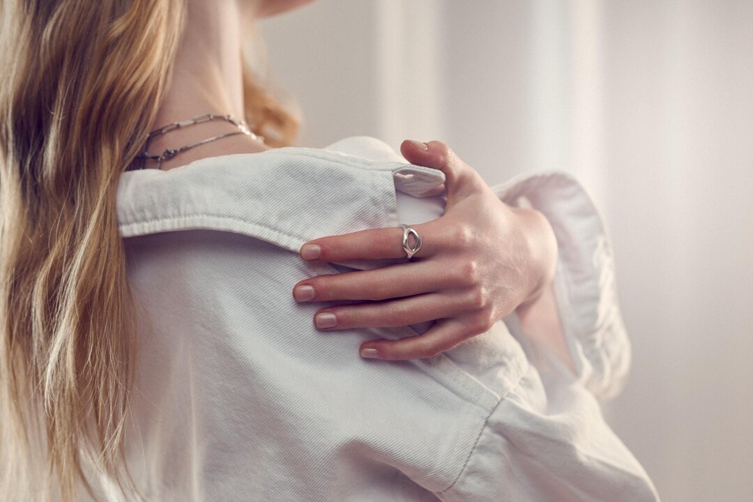 Free Form Silver HOLLOW Round Ring, Organic Shape Geometric Minimal ...