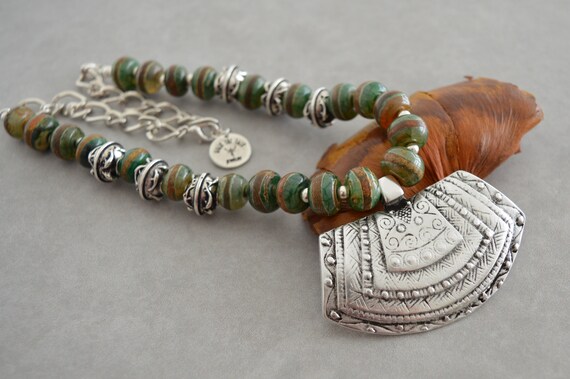 Bohemian Khaki Tibetan Dzi Beaded Silver ORTHOGONAL Shield - Etsy UK
