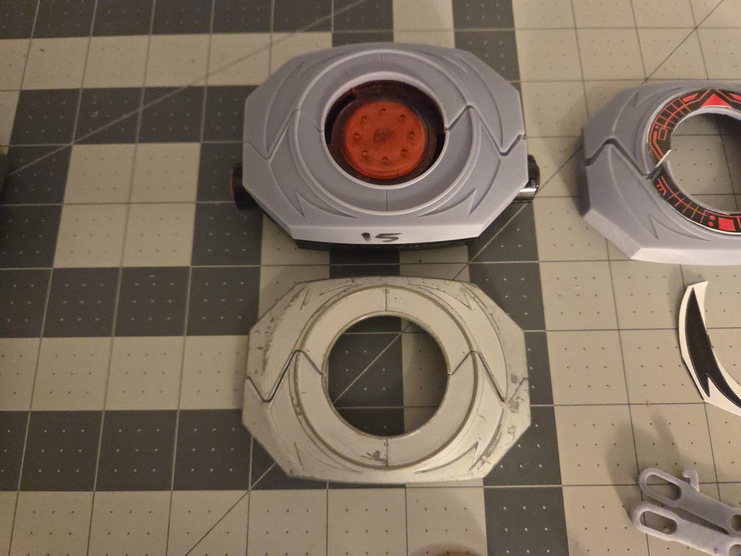 91-93 Power Rangers Morpher and Dino Buckler Reproduction Plates - Etsy