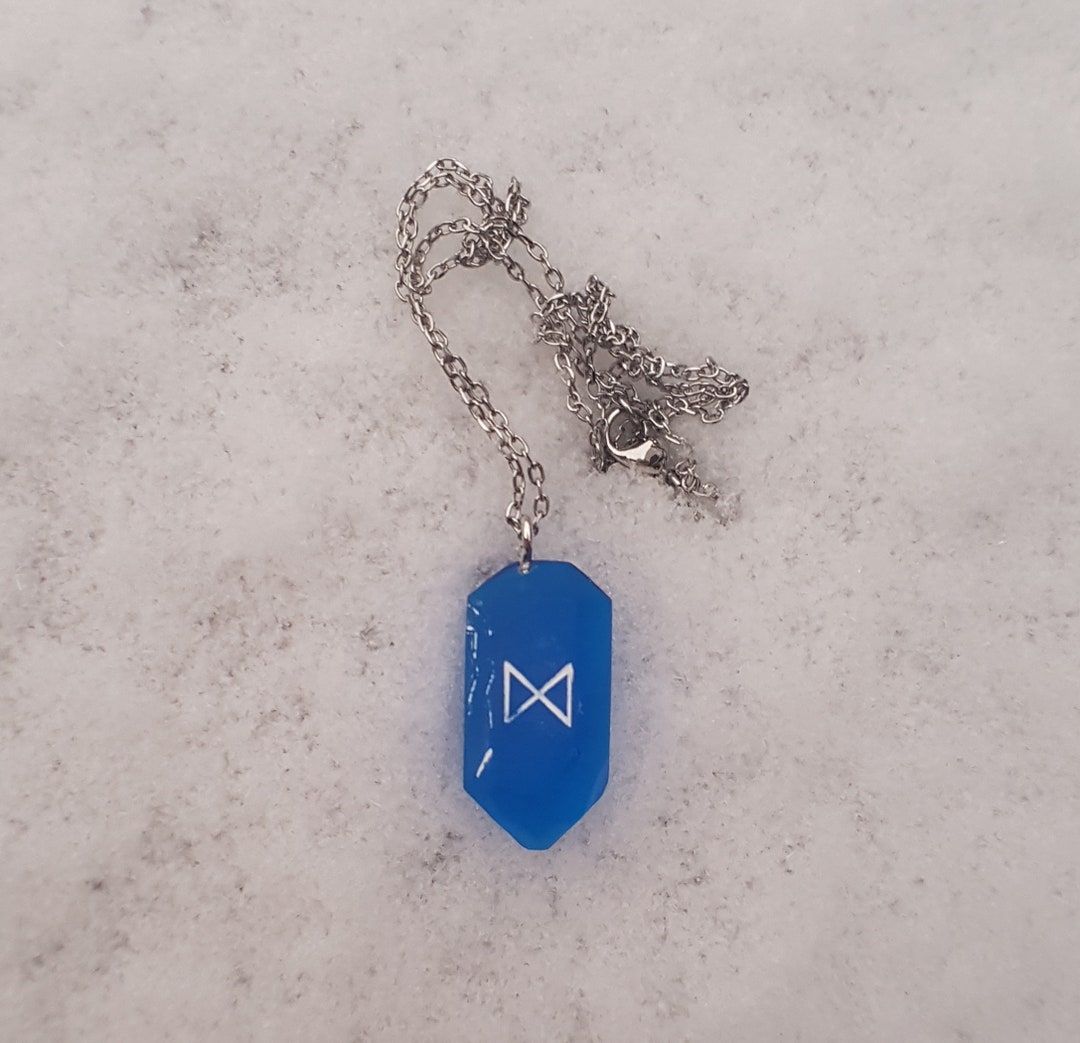Ice Rune Necklace / Rune Jewelry / Nordic Runes / Witch Necklace ...