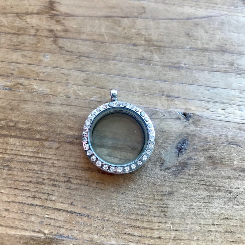 Shadow Box Locket - Etsy