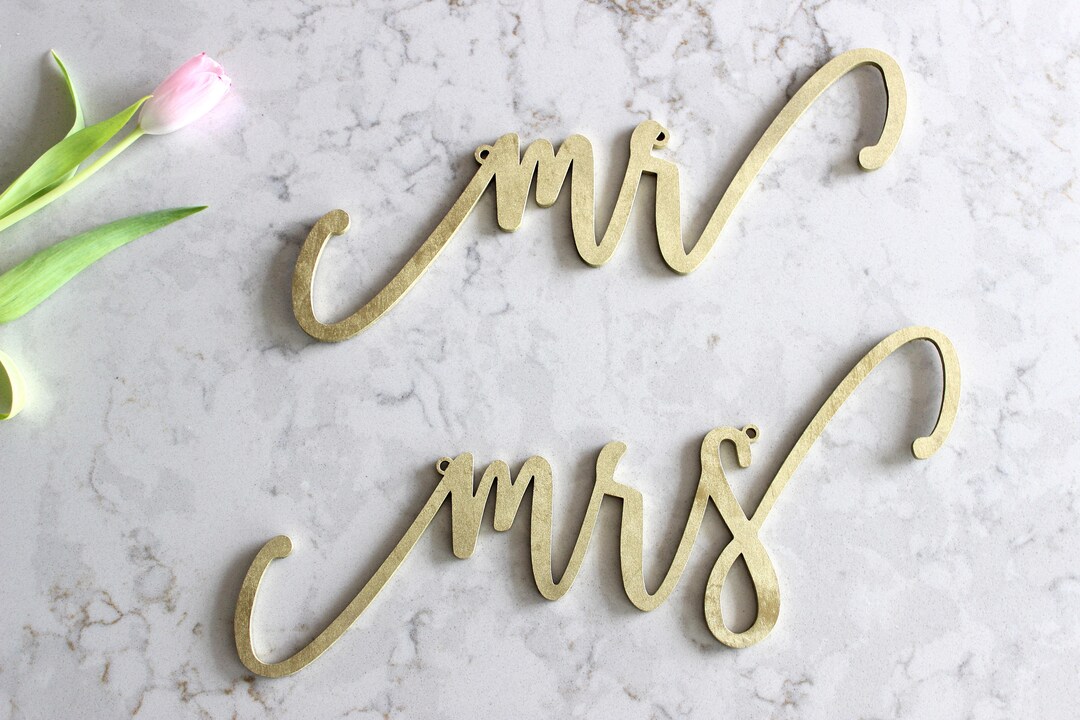 Mr Mrs Signs // Chair Signs // Wedding Decor // Wedding Chair Signs ...