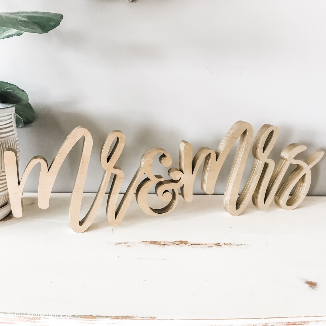 Self-standing Mr&mrs Sign / Wedding Sign / Mr and Mrs Sign / - Etsy
