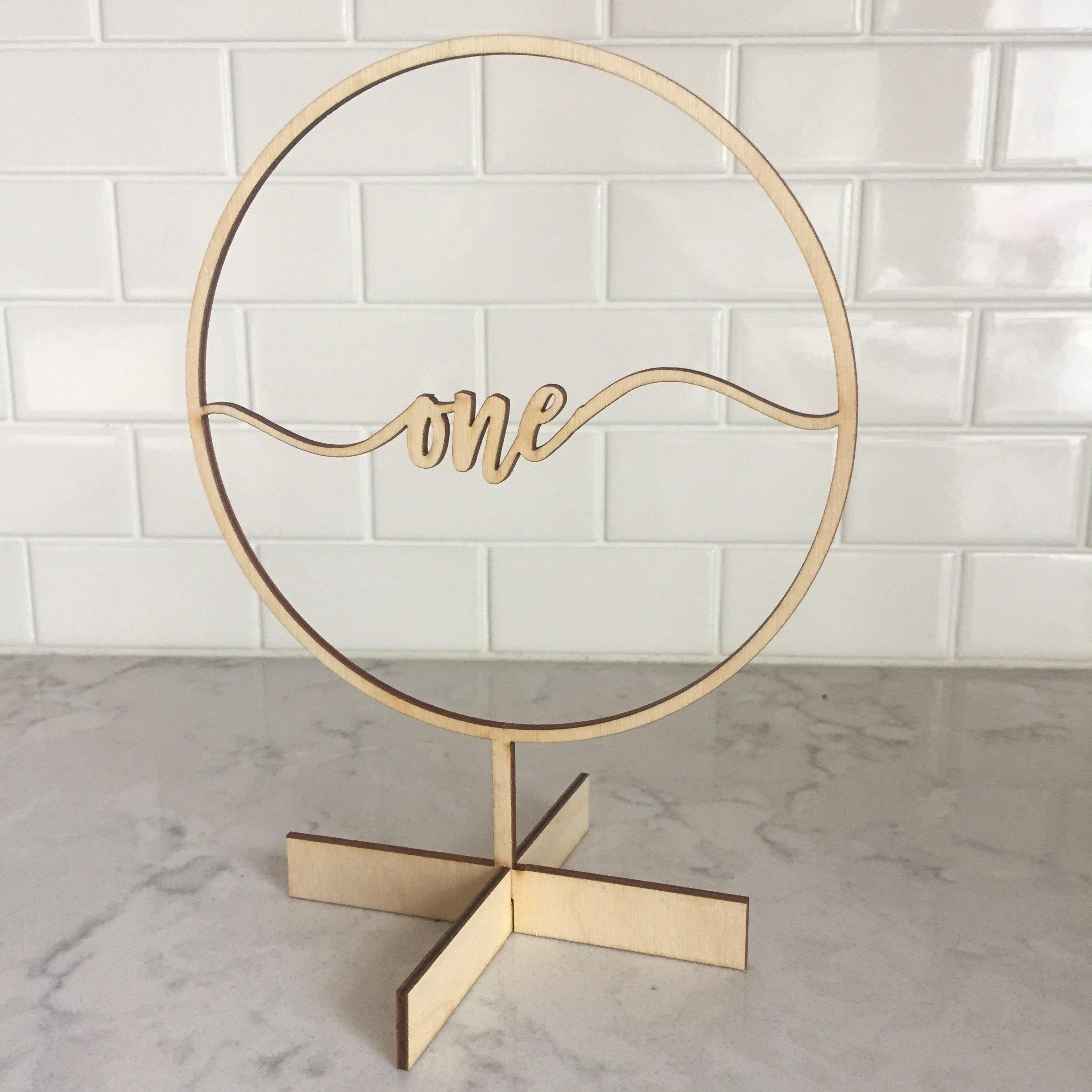 Round Table Numbers // Wedding Table Numbers // Circle Table - Etsy