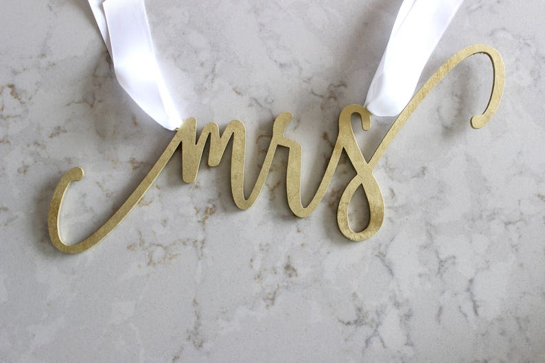 Mr Mrs Signs // Chair Signs // Wedding Decor // Wedding Chair Signs ...