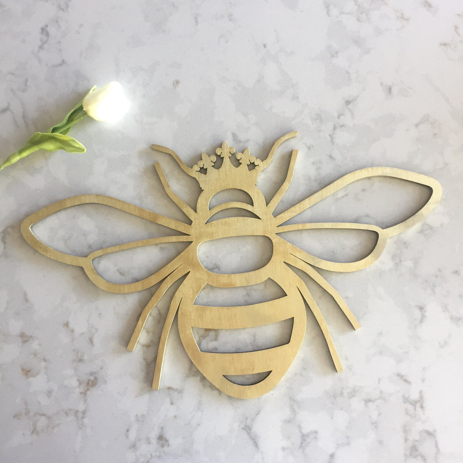 Queen Bee Sign // Wooden Bee Sign // Home Decor // Bee Kind | Etsy
