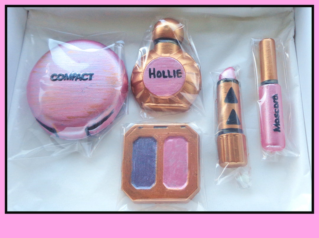 Makeup Gift/chocolate Gift for Her/beauty/edible Cosmetics Compact ...
