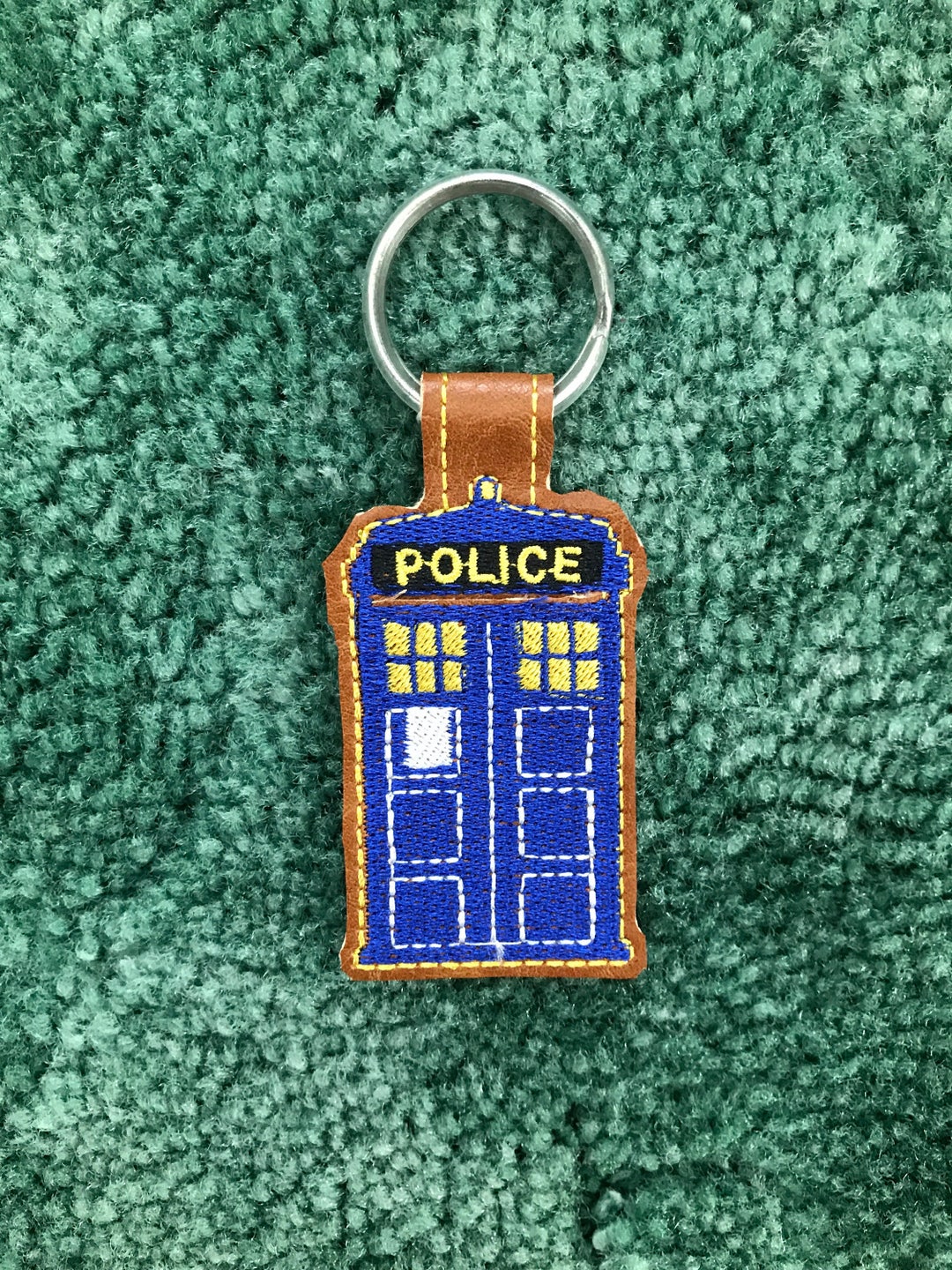 ITH Tardis Key Fob Embroidery Design - Tardis Key Fob With Quarter or ...