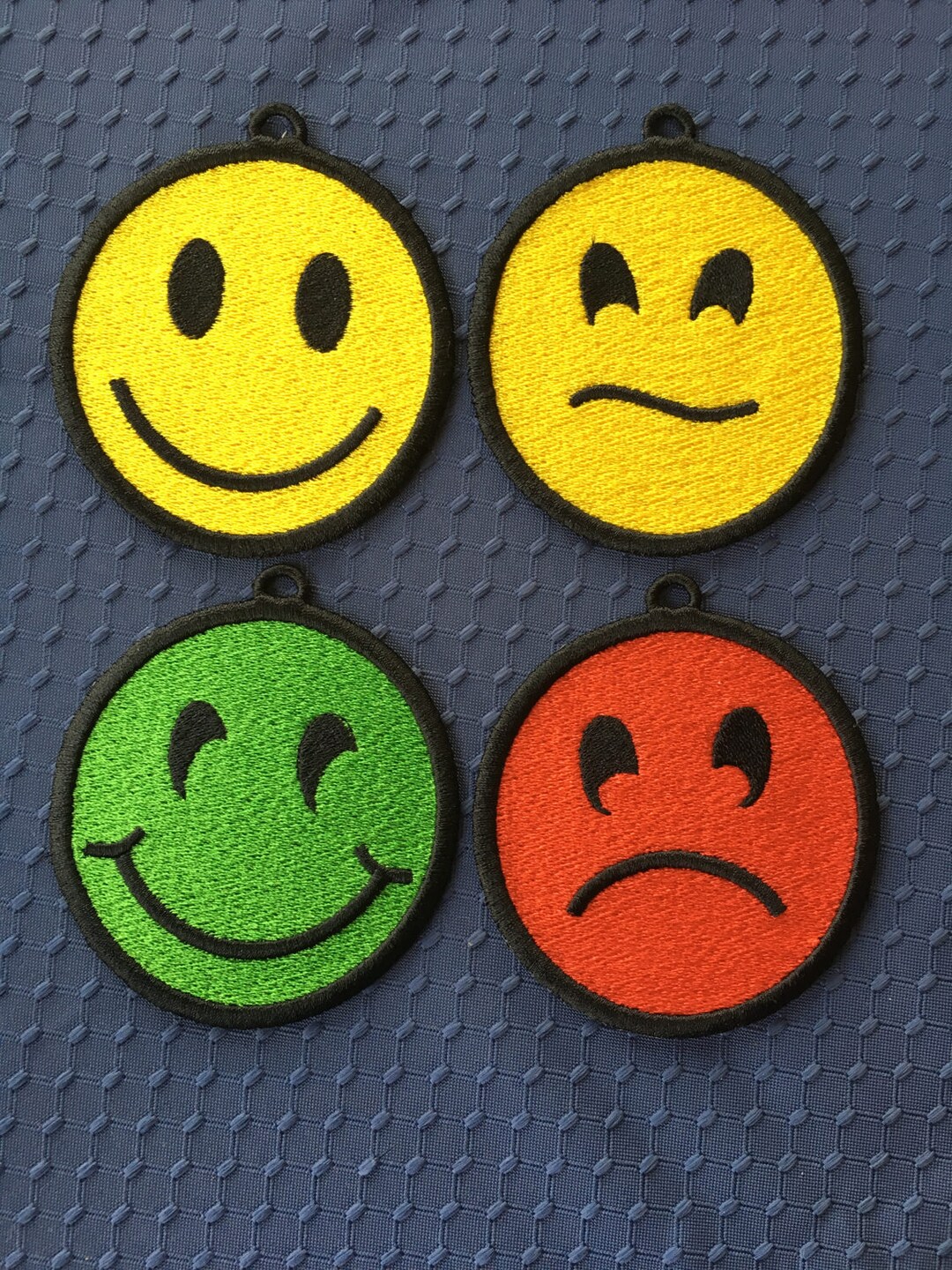 FSL Smiley - Free Standing Smiley Face - Smiley Face - Neutral Face ...