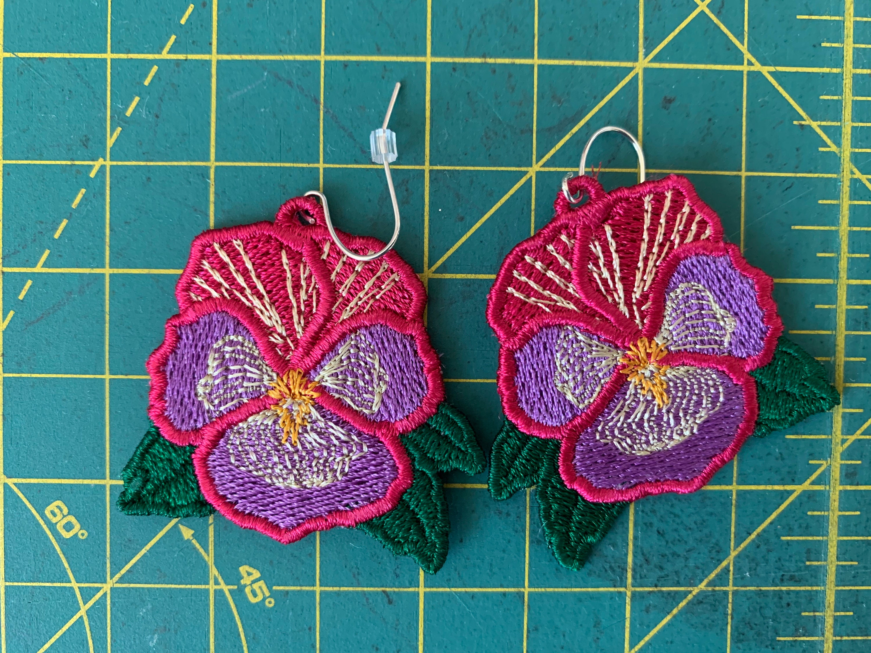 FSL Pansy Earrings and Broach - Pansy Earring Embroidery Design - Free ...