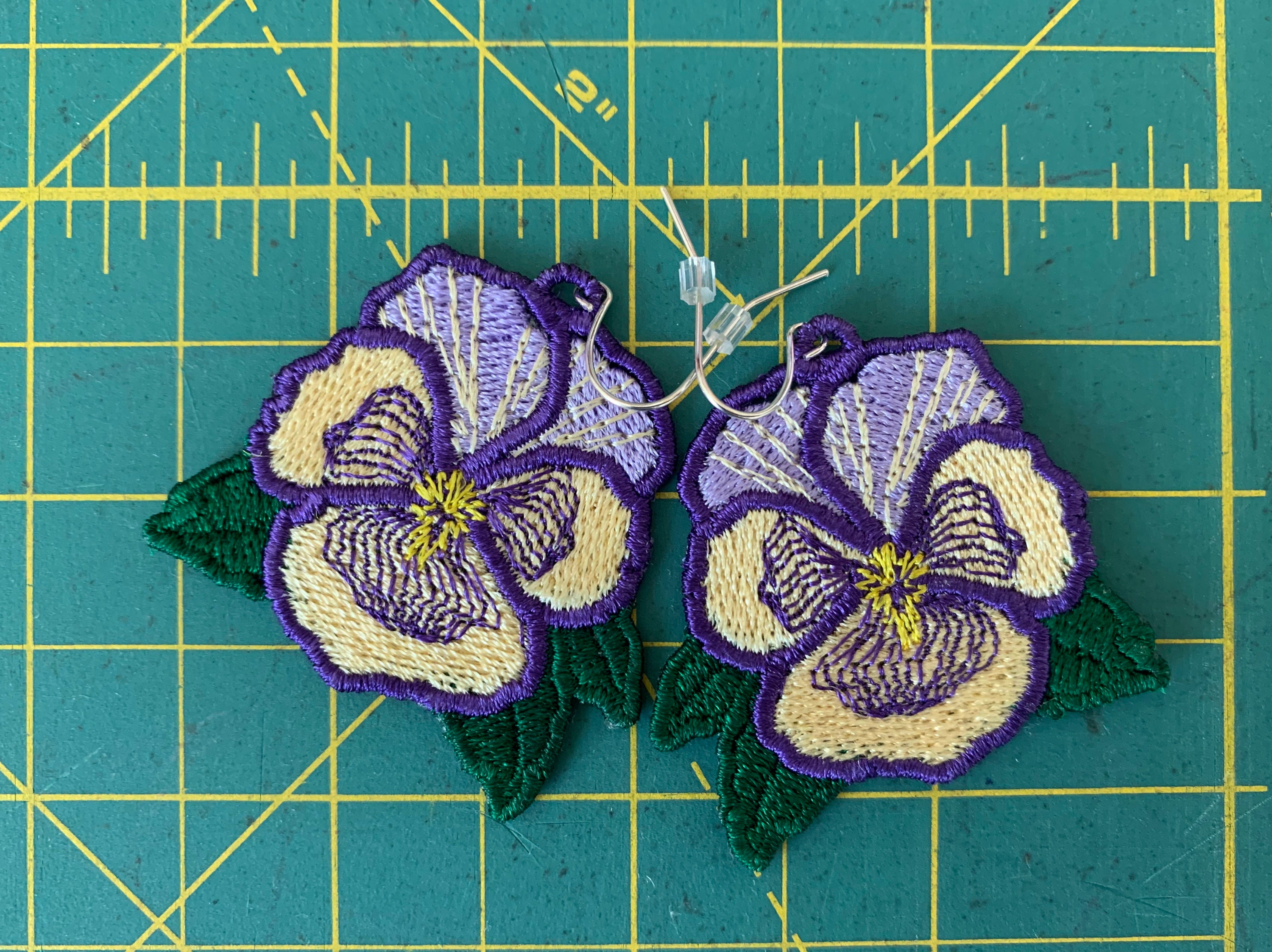 FSL Pansy Earrings and Broach - Pansy Earring Embroidery Design - Free ...