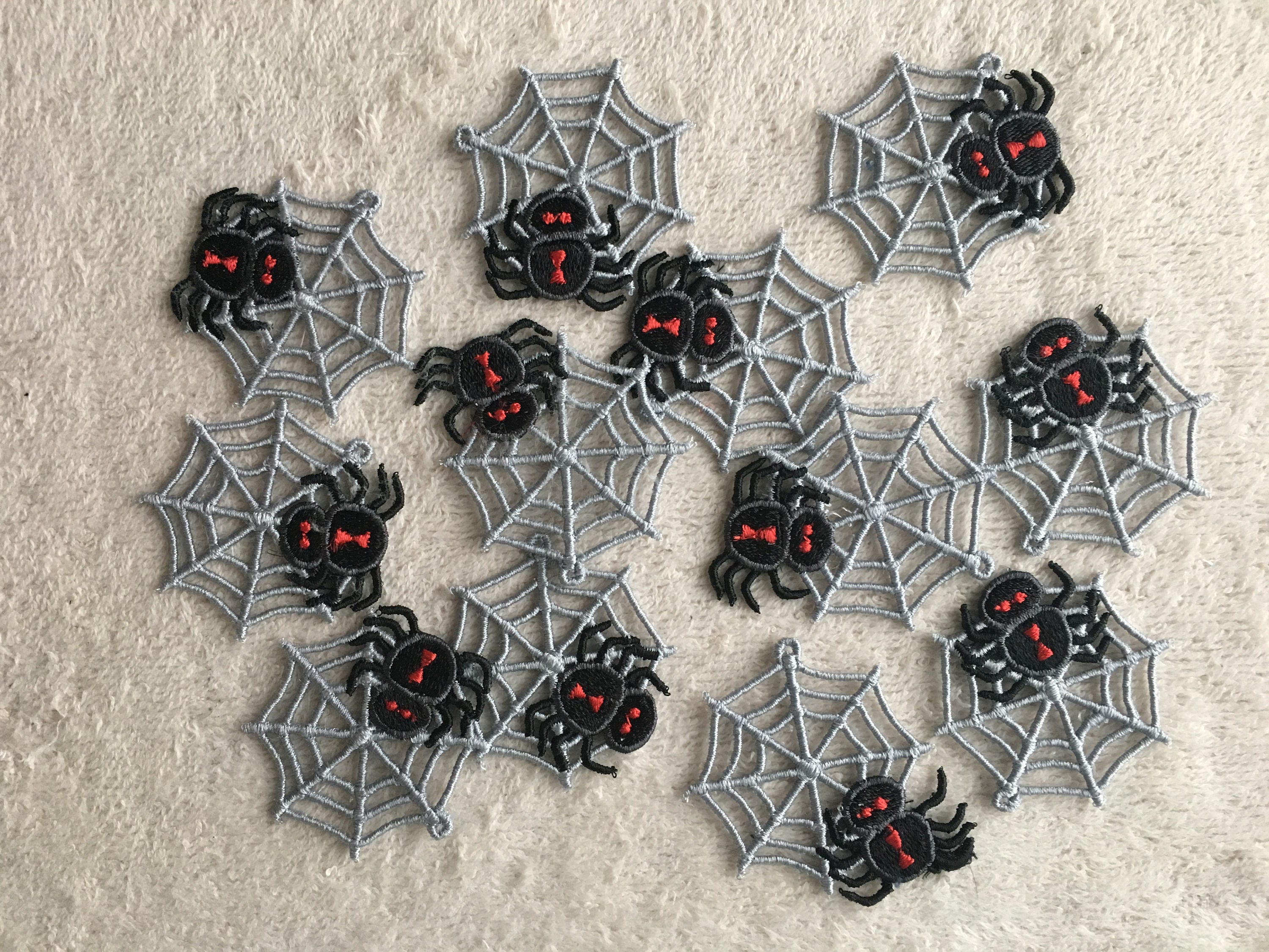 FSL Spider Web Earrings - 4 Spider Webs in a 4x4 Hoop - Spider Web With ...
