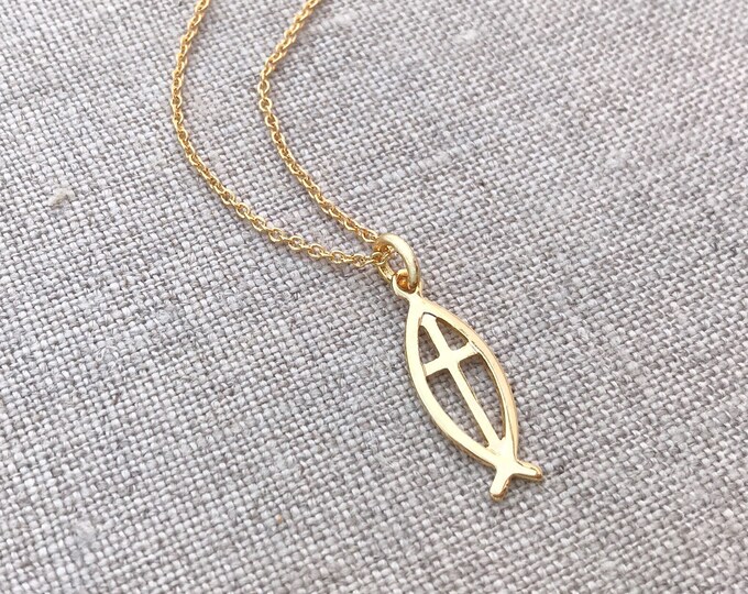 Jesus Cross Fish Statue, Christian Art Figure Jesus Who Ever Believes ...