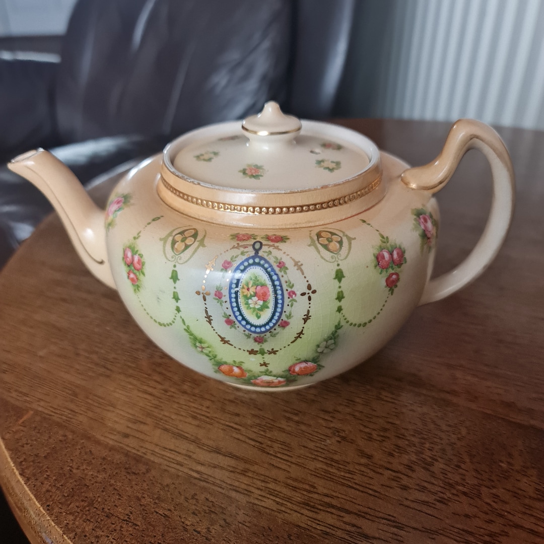 Art Nouveau Teapot Windsor Art Ware Burslem England by Gibson'n Sons ...