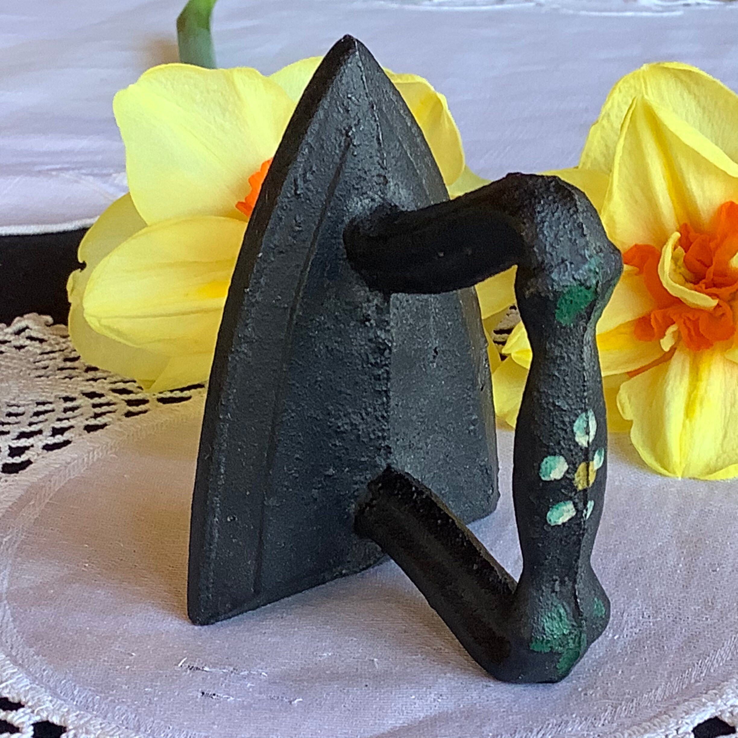 Miniature sadiron cast iron metal antique collectible toy | Etsy