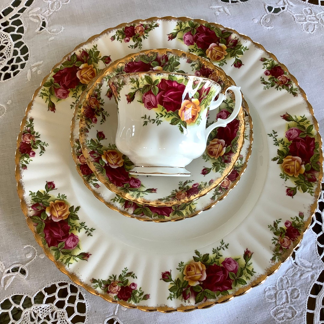 Royal Albert Old Country Roses Dinner Set for 4 Places Dinner Plate ...