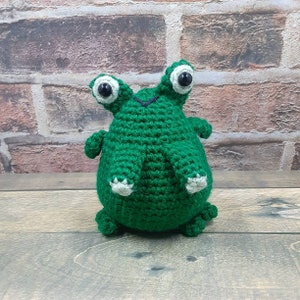 Crochet Saggy Boob Frog With Big Booty Made to Order Amigurumi - Etsy