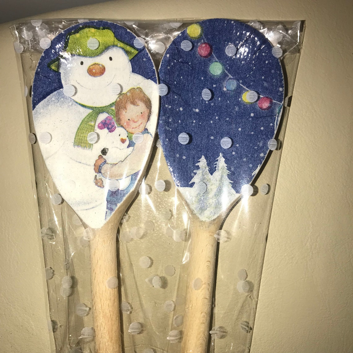 The Snowman and Snowdog Wooden Spoon Kitchen Decor Accessories Teacher ...