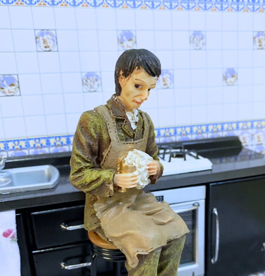 Dollhouse Miniature Resin Butler Doll - Etsy