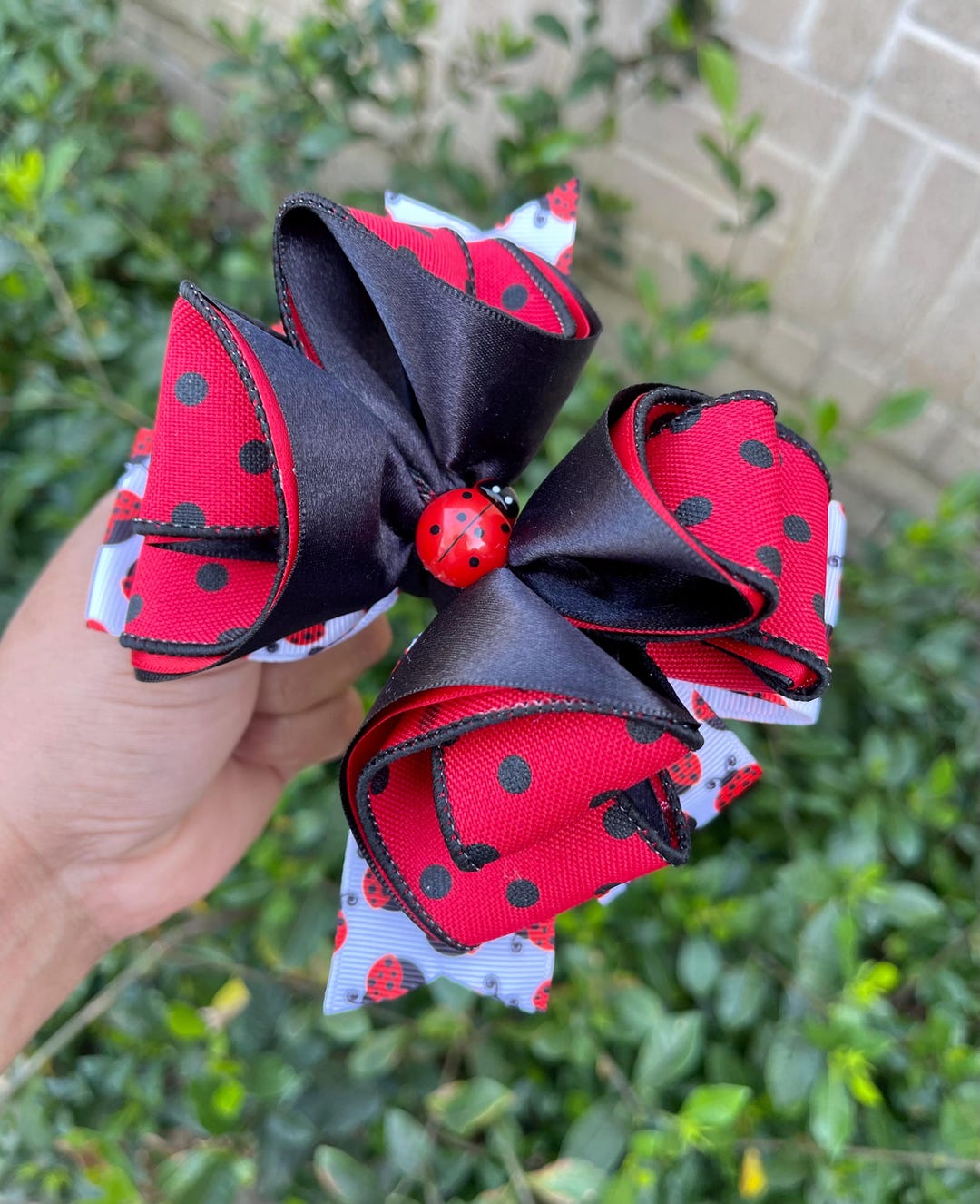 Ladybug Hair Bow . Ladybug Bow. Ladybug Clip Bow. Ladybug Head Bow. Red ...
