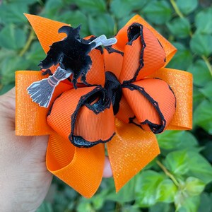 HANDMADE. Halloween Witch on Broom Hair Bow. Orange Yellow Hair Bow ...