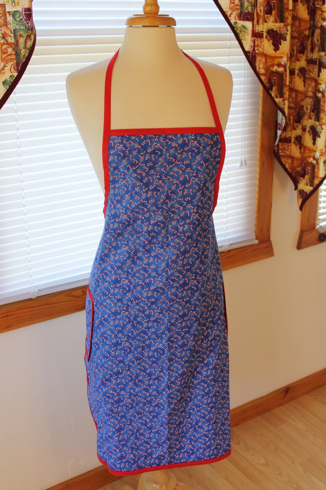 Christmas Candy Cane Apron - Etsy