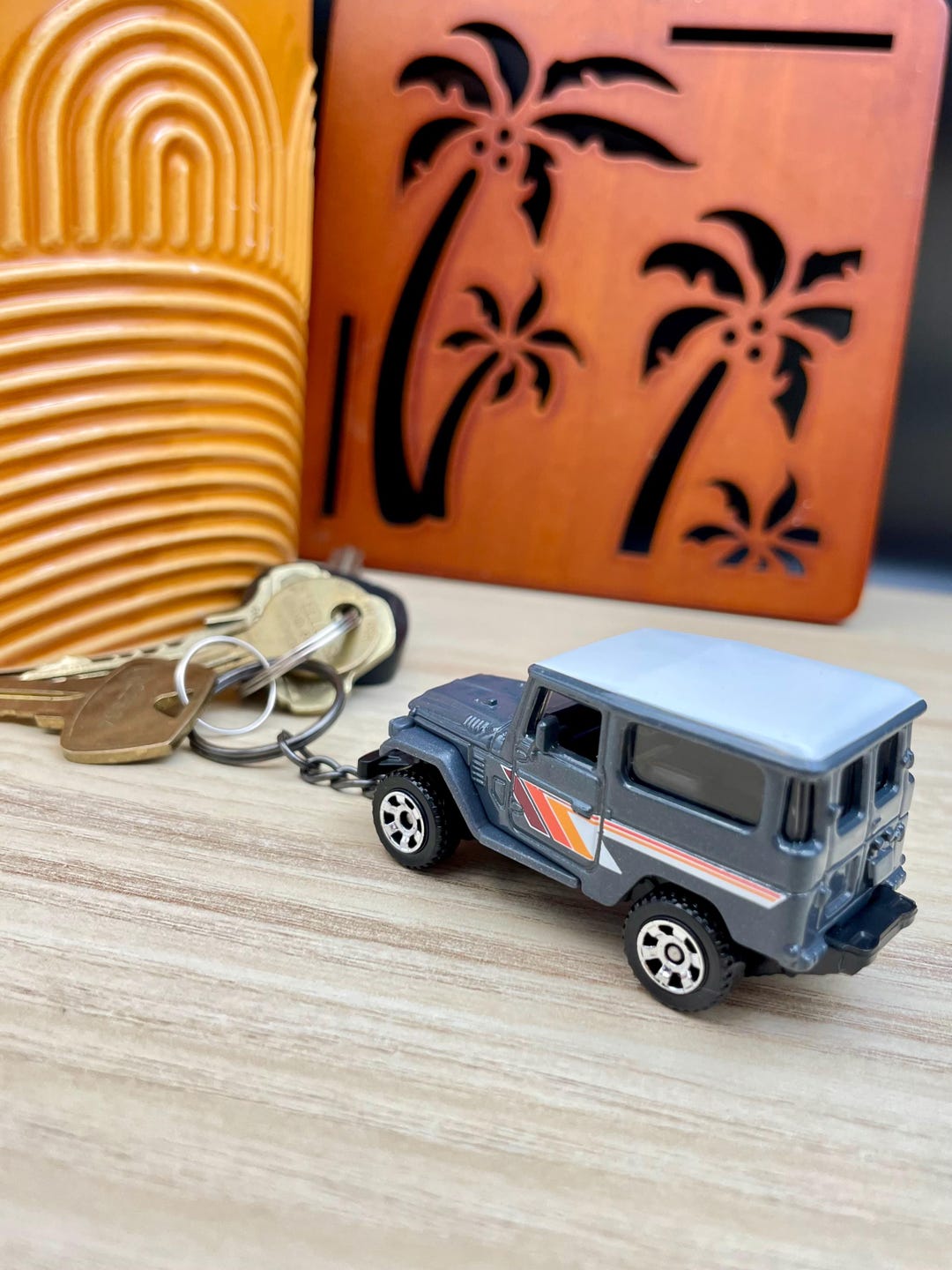Custom Toyota Land Cruiser FJ40 1:64 Diecast Keychain, Diecast Car Key ...