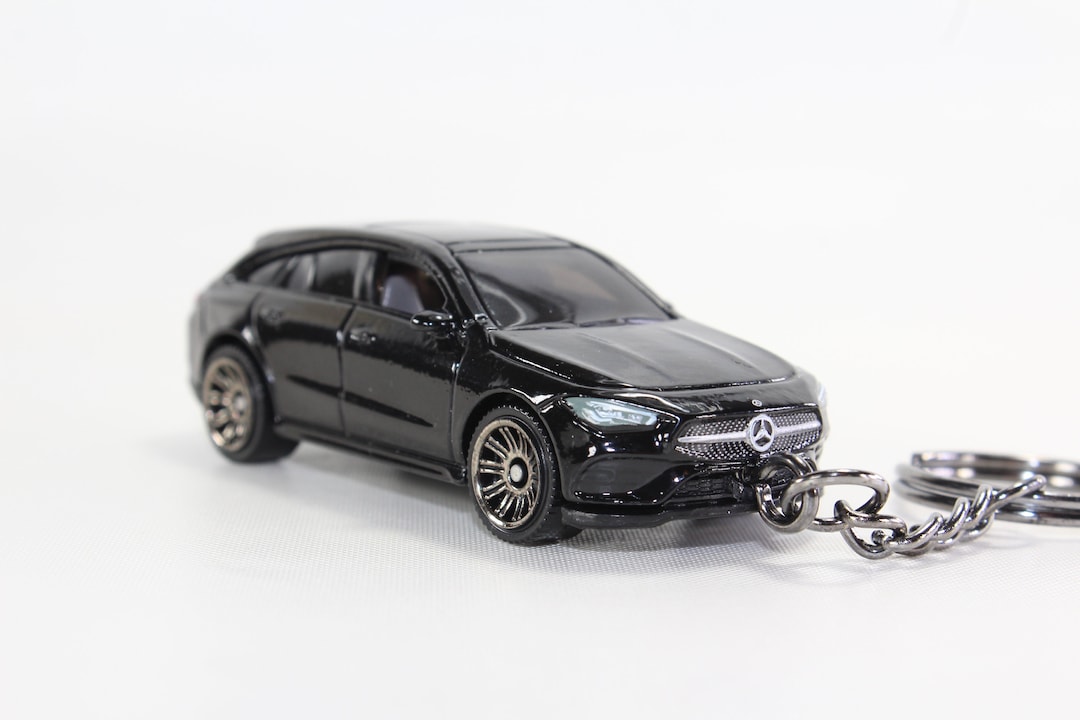 1:64 Mercedes CLA Shooting Brake Custom Keychain Personalized Diecast ...