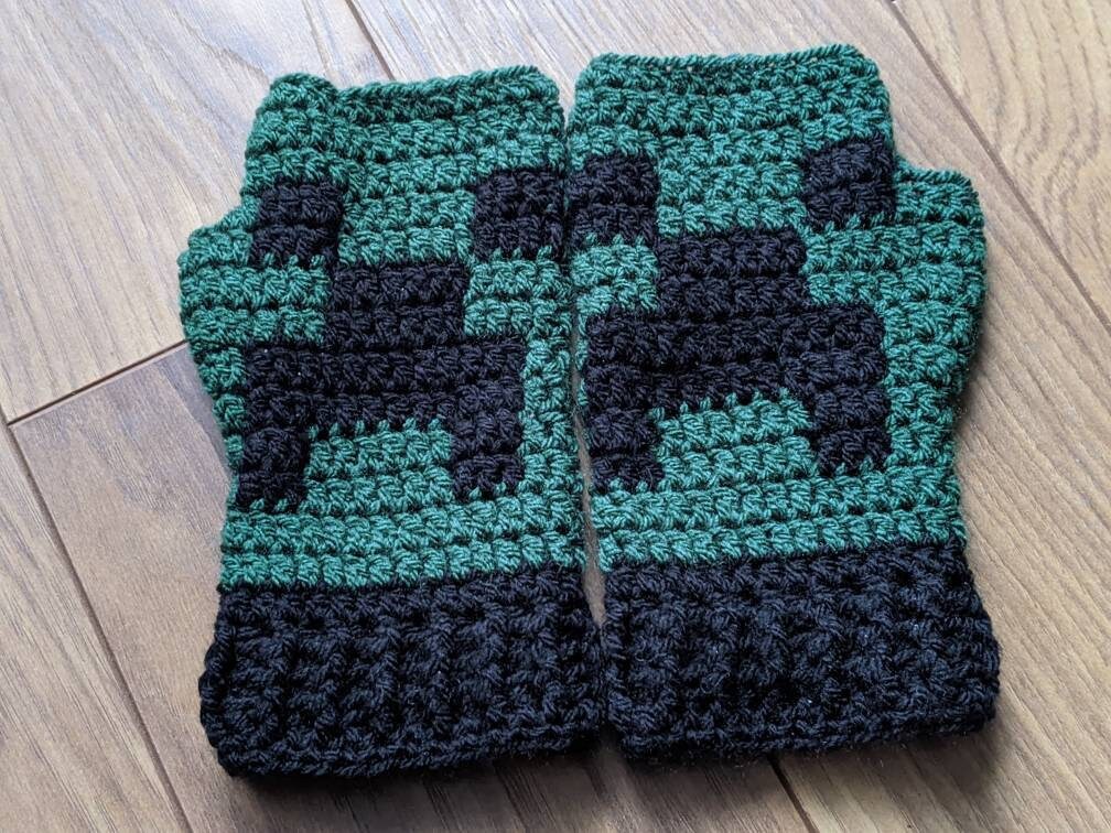Minecraft Creeper Fingerless Gloves Creeper Mitts Child Green Mittens ...