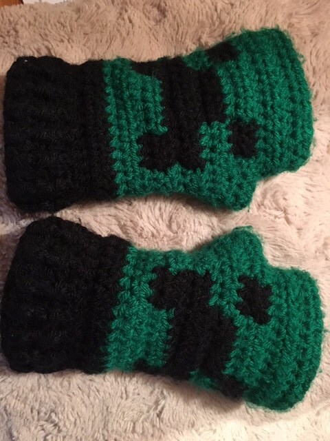 Minecraft Creeper Fingerless Gloves Creeper Mitts Child Green Mittens ...