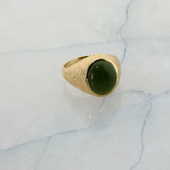 10K Yellow Gold Nephrite Jade Ring Circa 1970, Size 10 - Gem