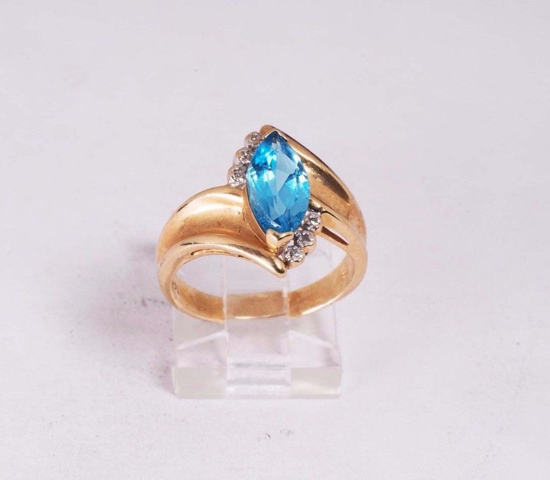 14K Yellow Gold Blue Topaz and Diamond Chip Ring , 4.2 Grams, Size 7 - Etsy