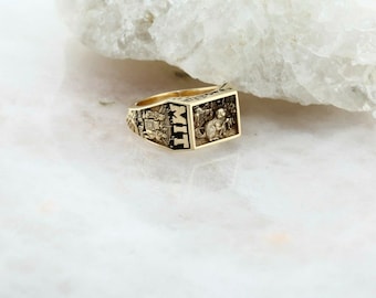 2023 Class Ring - Etsy