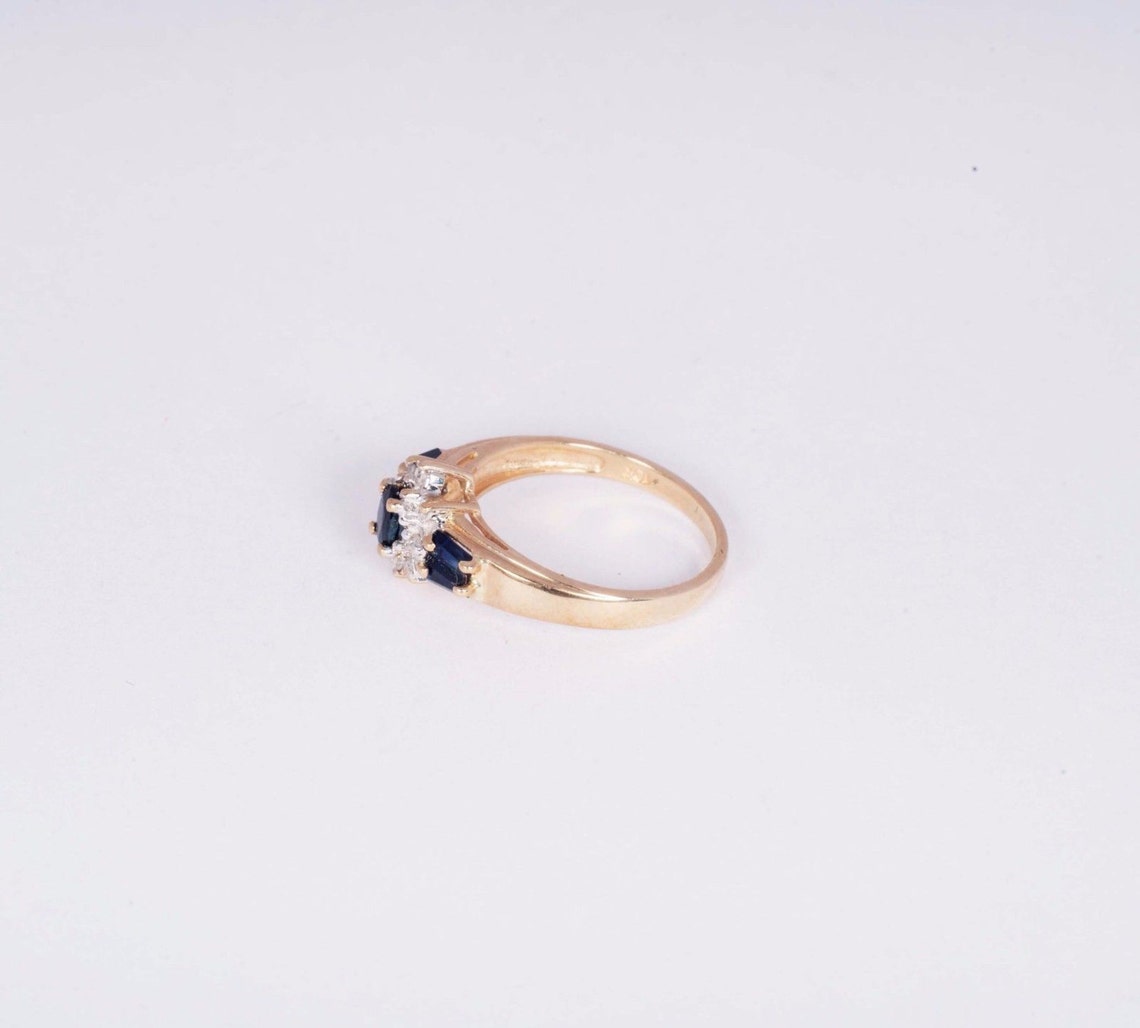 10K Yellow Gold Sapphire and Diamond Chip Ring Size 6.5 - Etsy