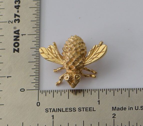 14K Yellow Gold Bee Pin, Circa 1970 - Gem