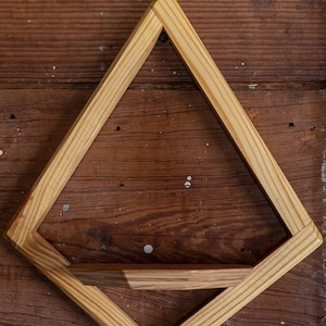 Wall Mount Diamond Planter With Saucer, Geometric Wall Planter ...