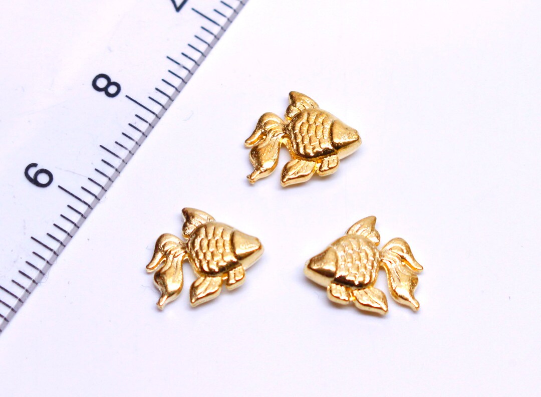 3D Fish Charm: Small Gold Metal Pendant, UV Resin Crafts - Etsy