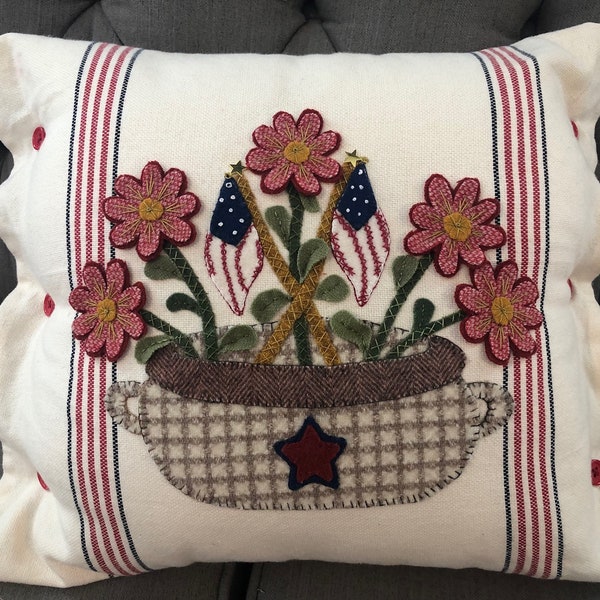 Wool Applique Pillow - Etsy