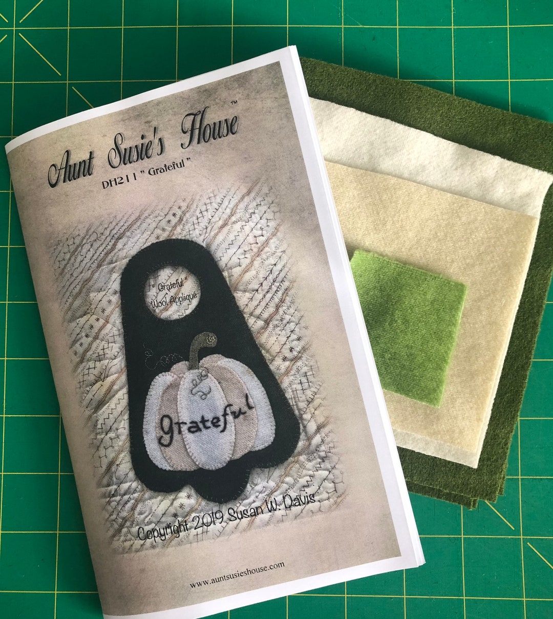 Grateful , Door Knob Hanger, Wool Kit With Paper Pattern, Wool Applique ...