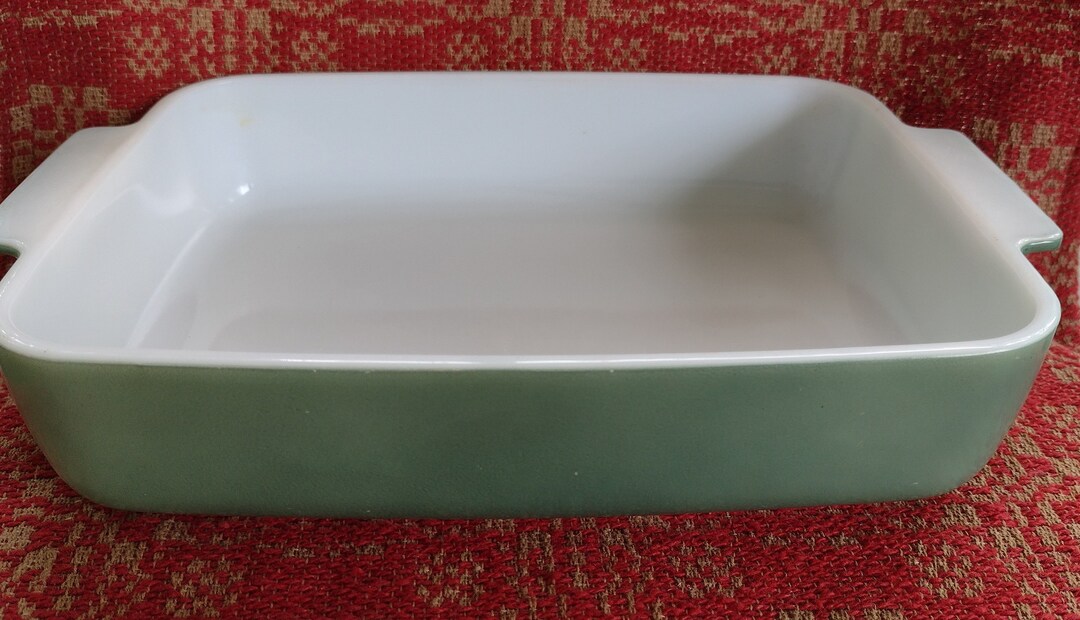 Vintage Pyrex Green Glass Rectangle Baking Dish 9x7 - Etsy