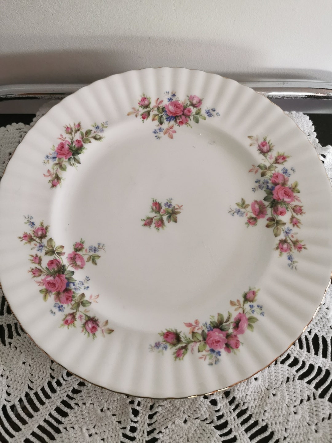 Royal Albert Moss Rose Dinner Plate, Moss Rose Replacement, 1950s ...