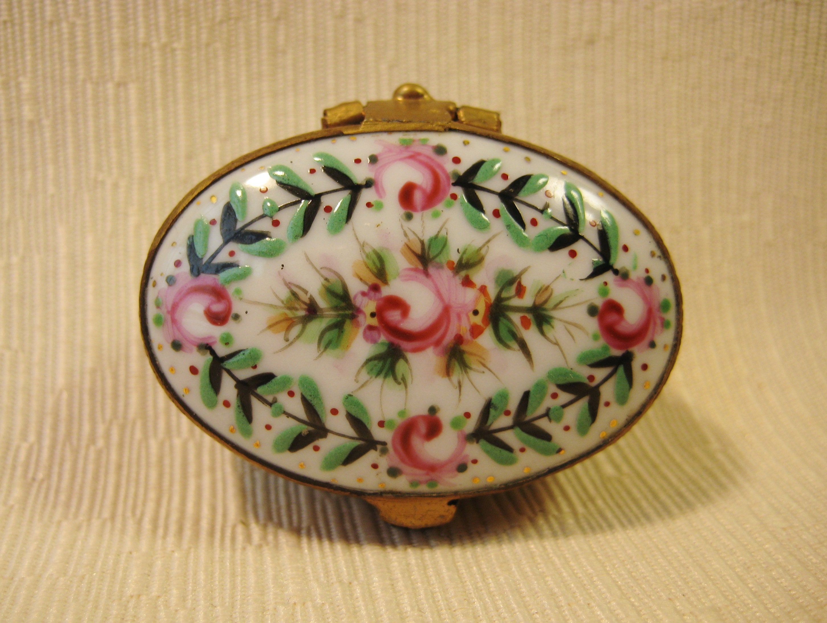 Limoges Porcelain Box in Miniature. Hand Painted. Small Oval. Garlands ...
