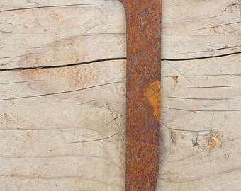 Flat Metal Rusty Letter V / Metal / Letter / Garden / Industrial ...