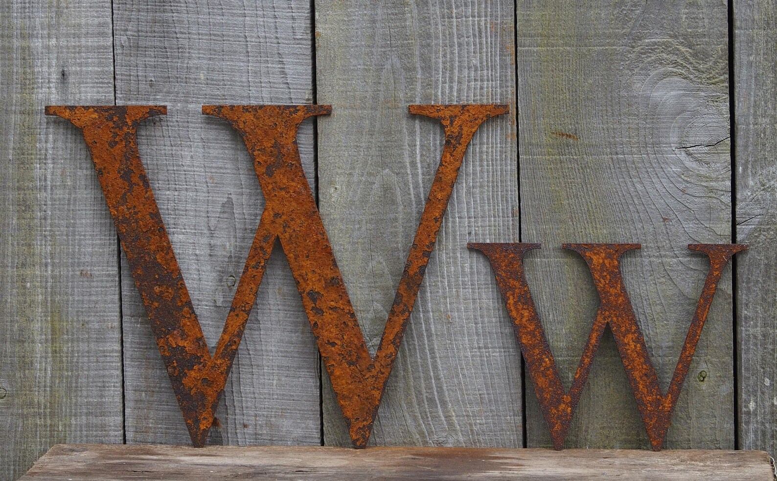 Rusty Letter / Flat Metal Rusty Letter W / Metal / Letter / - Etsy