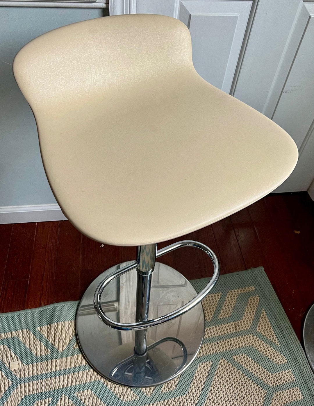 Room & Board Leo Swivel Stool, Contemporary Bar Stool - Etsy