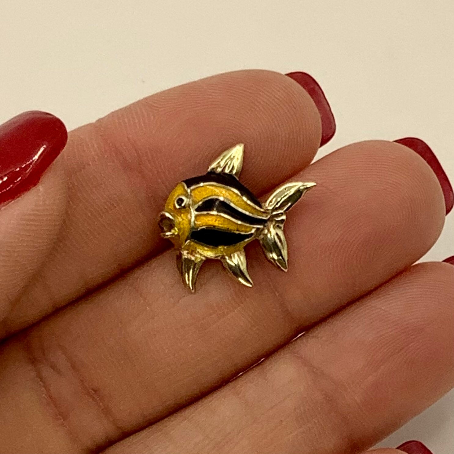 Vintage 14K Gold Tropical Fish Pin Tie Tack With Yellow & Black Enamel ...