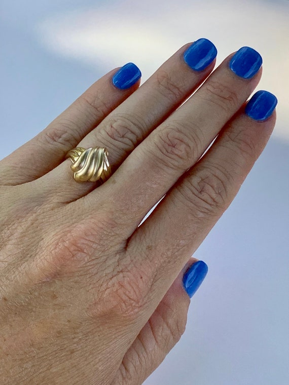 Vintage 14K Gold Abstract Wavy Flame Swirl Matte & Po… - Gem