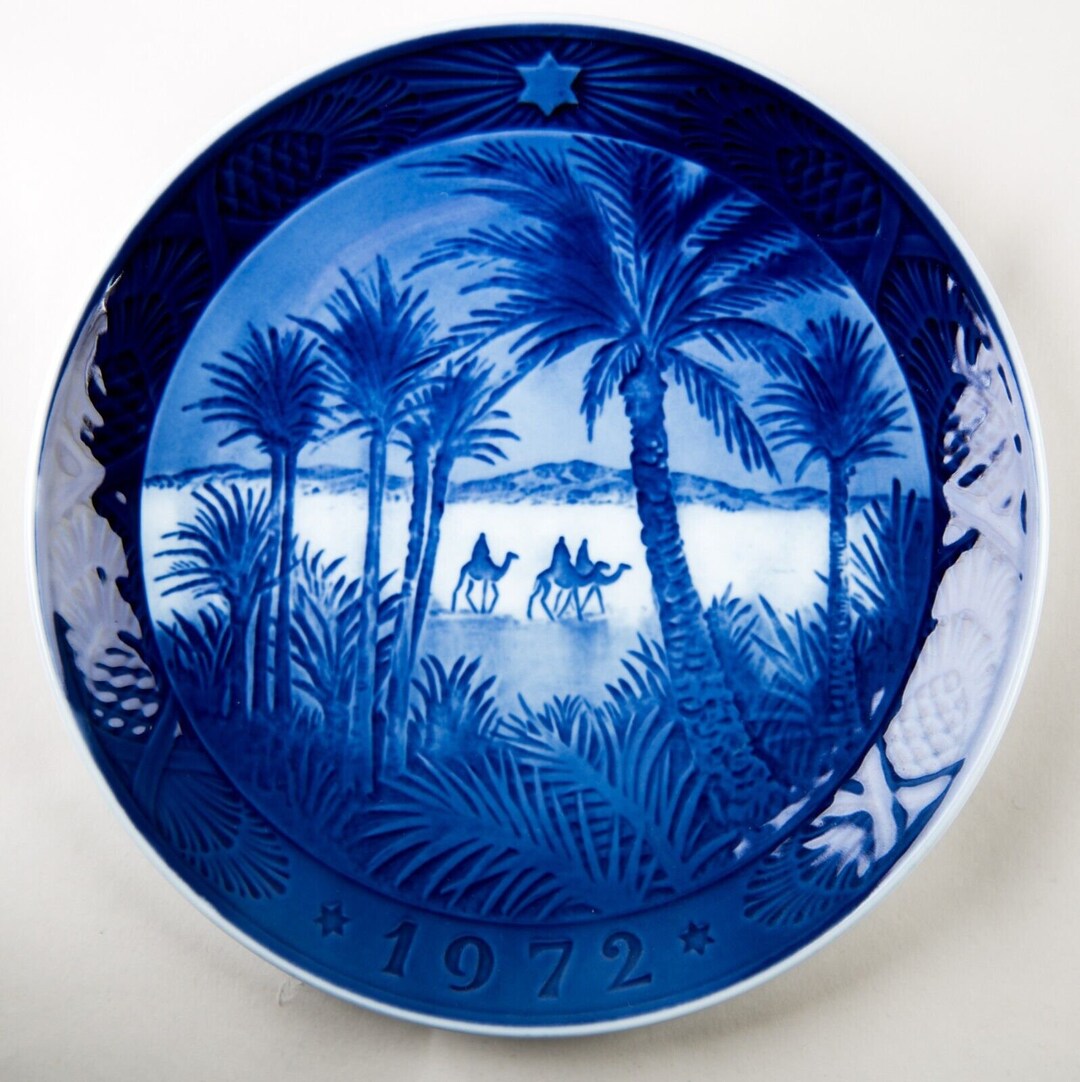 Royal Copenhagen Annual Blue Christmas Plate 1972 in the Desert Vintage ...