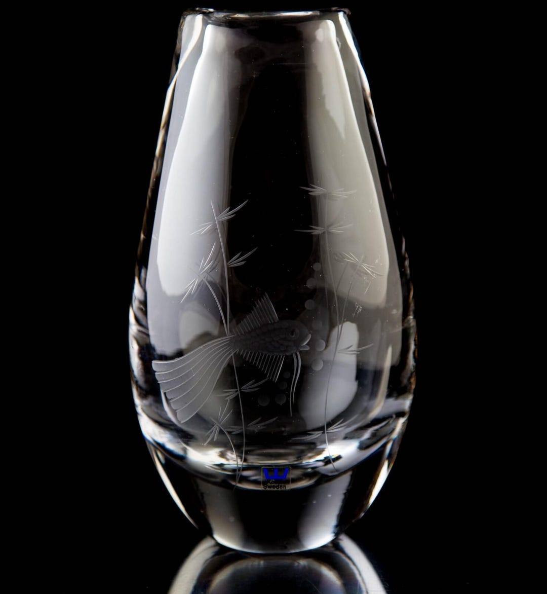 Kosta Sweden Fish Etched Vase Vintage Scandinavian Glass 9" - Etsy